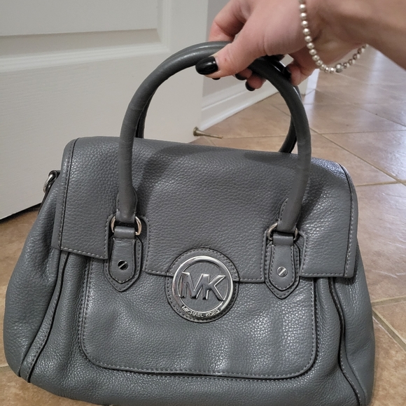 Michael Kors | Bags | Michael Kors Grey Leather Purse | Poshmark